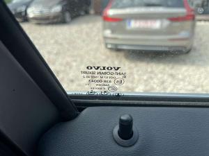 Pelēks Volvo XC60 2011 Kauņa, ar dzinēja tilpumu 2.40 L un nobraukumu 225 tūkst. km par 8999 €, foto 17 vietnē AUTOMOTO.COM.LV