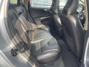 Pelēks Volvo XC60 2011 Kauņa, ar dzinēja tilpumu 2.40 L un nobraukumu 225 tūkst. km par 8999 €, foto 22 vietnē AUTOMOTO.COM.LV