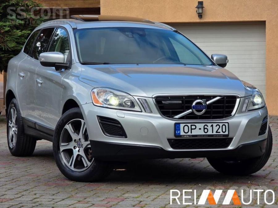 Grey Volvo XC60 2011 in Riga, with an engine capacity of 2.40 L and mileage of 351 thousand km for 8950 €, photo 8 on AUTOMOTO.COM.LV
