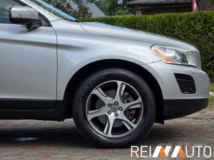 Grey Volvo XC60 2011 in Riga, with an engine capacity of 2.40 L and mileage of 351 thousand km for 8950 €, photo 13 on AUTOMOTO.COM.LV