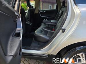 Grey Volvo XC60 2011 in Riga, with an engine capacity of 2.40 L and mileage of 351 thousand km for 8950 €, photo 21 on AUTOMOTO.COM.LV