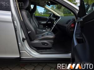 Grey Volvo XC60 2011 in Riga, with an engine capacity of 2.40 L and mileage of 351 thousand km for 8950 €, photo 23 on AUTOMOTO.COM.LV