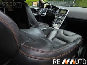 Grey Volvo XC60 2011 in Riga, with an engine capacity of 2.40 L and mileage of 351 thousand km for 8950 €, photo 24 on AUTOMOTO.COM.LV