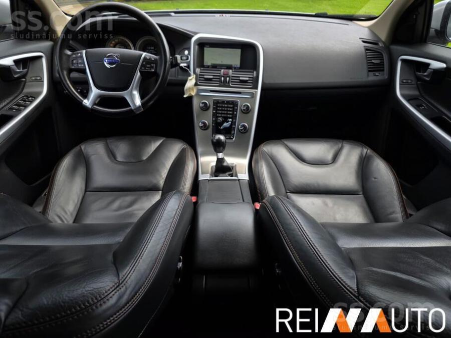 Grey Volvo XC60 2011 in Riga, with an engine capacity of 2.40 L and mileage of 351 thousand km for 8950 €, photo 25 on AUTOMOTO.COM.LV