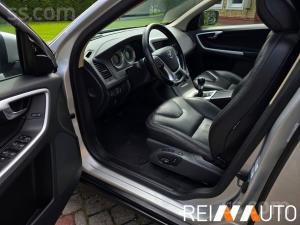 Grey Volvo XC60 2011 in Riga, with an engine capacity of 2.40 L and mileage of 351 thousand km for 8950 €, photo 26 on AUTOMOTO.COM.LV