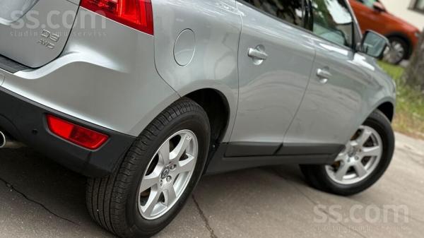 Grey Volvo XC60 2011 in Jurmala, with an engine capacity of 2.40 L and mileage of 376 thousand km for 7200 €, photo 6 on AUTOMOTO.COM.LV