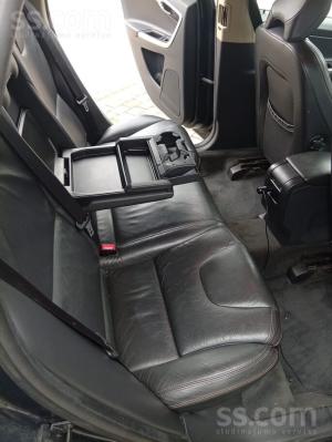 Pelēks Volvo XC60 2011 Liepāja, ar dzinēja tilpumu 2.00 L un nobraukumu 444 tūkst. km par 5700 €, foto 10 vietnē AUTOMOTO.COM.LV