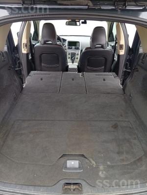Pelēks Volvo XC60 2011 Liepāja, ar dzinēja tilpumu 2.00 L un nobraukumu 444 tūkst. km par 5700 €, foto 11 vietnē AUTOMOTO.COM.LV