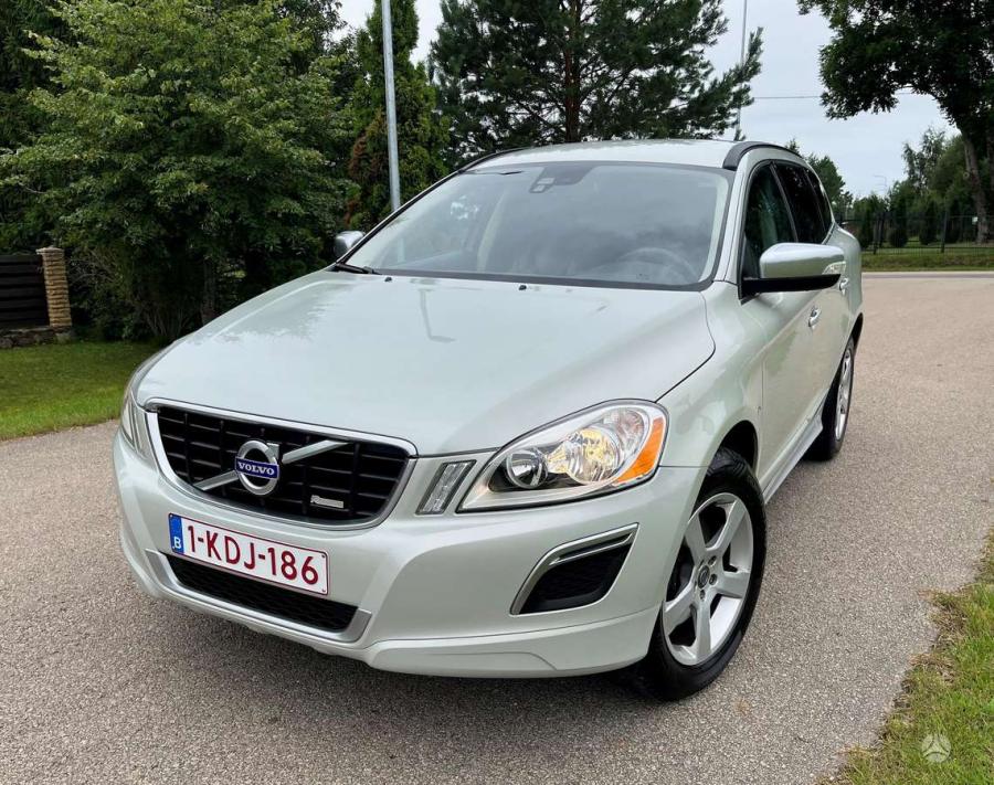 Grey Volvo XC60 2011 in Taurage, with an engine capacity of 1.98 L and mileage of 181 thousand km for 7850 €, photo 3 on AUTOMOTO.COM.LV