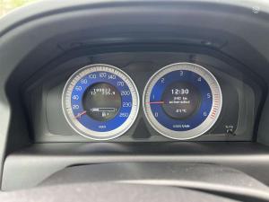 Grey Volvo XC60 2011 in Taurage, with an engine capacity of 1.98 L and mileage of 181 thousand km for 7850 €, photo 20 on AUTOMOTO.COM.LV