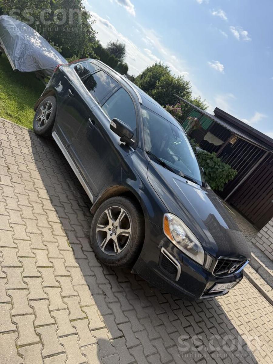 Pelēks Volvo XC60 2011 Valmiera, ar dzinēja tilpumu 2.40 L un nobraukumu 265 tūkst. km par 7500 €, foto 3 vietnē AUTOMOTO.COM.LV