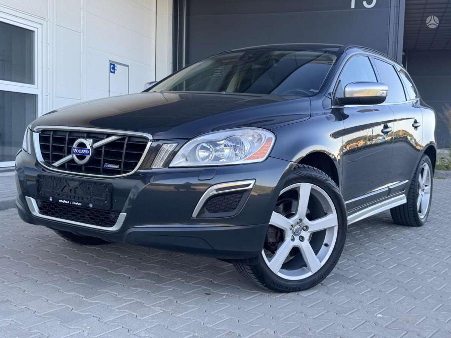 Grey Volvo XC60 2011 in Vilnius, with an engine capacity of 2.00 L and mileage of 270 thousand km for 8750 €, photo 4 on AUTOMOTO.COM.LV