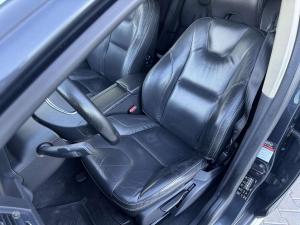 Grey Volvo XC60 2011 in Vilnius, with an engine capacity of 2.00 L and mileage of 270 thousand km for 8750 €, photo 16 on AUTOMOTO.COM.LV