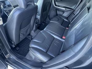 Grey Volvo XC60 2011 in Vilnius, with an engine capacity of 2.00 L and mileage of 270 thousand km for 8750 €, photo 17 on AUTOMOTO.COM.LV