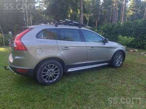 Pelēks Volvo XC60 2011 Rīga, ar dzinēja tilpumu 2.40 L un nobraukumu 335 tūkst. km par 6700 €, foto 3 vietnē AUTOMOTO.COM.LV