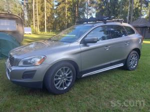 Pelēks Volvo XC60 2011 Rīga, ar dzinēja tilpumu 2.40 L un nobraukumu 335 tūkst. km par 6700 €, foto 4 vietnē AUTOMOTO.COM.LV