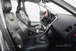 Серый Вольво ХС60 2011 в Таллин, объемом двигателя 2.40 л и пробегом 367 тыс. км за 5990 €, фото 11 на AUTOMOTO.COM.LV