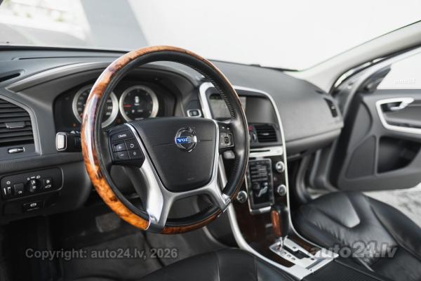 Pelēks Volvo XC60 2011 Tallina, ar dzinēja tilpumu 2.40 L un nobraukumu 367 tūkst. km par 5990 €, foto 7 vietnē AUTOMOTO.COM.LV