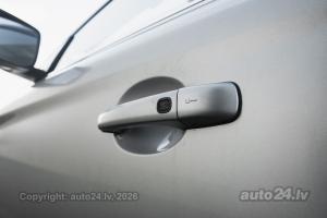 Grey Volvo XC60 2011 in Tallinn, with an engine capacity of 2.40 L and mileage of 367 thousand km for 5990 €, photo 29 on AUTOMOTO.COM.LV