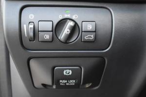 Grey Volvo XC60 2011 in Talsi, with an engine capacity of 2.40 L and mileage of 239 thousand km for 9500 €, photo 13 on AUTOMOTO.COM.LV