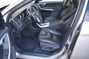 Pelēks Volvo XC60 2011 Talsi, ar dzinēja tilpumu 2.40 L un nobraukumu 239 tūkst. km par 9500 €, foto 7 vietnē AUTOMOTO.COM.LV