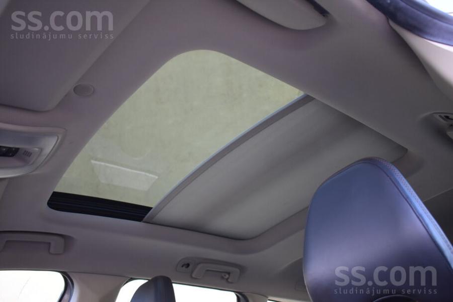 Pelēks Volvo XC60 2011 Talsi, ar dzinēja tilpumu 2.40 L un nobraukumu 239 tūkst. km par 9500 €, foto 22 vietnē AUTOMOTO.COM.LV