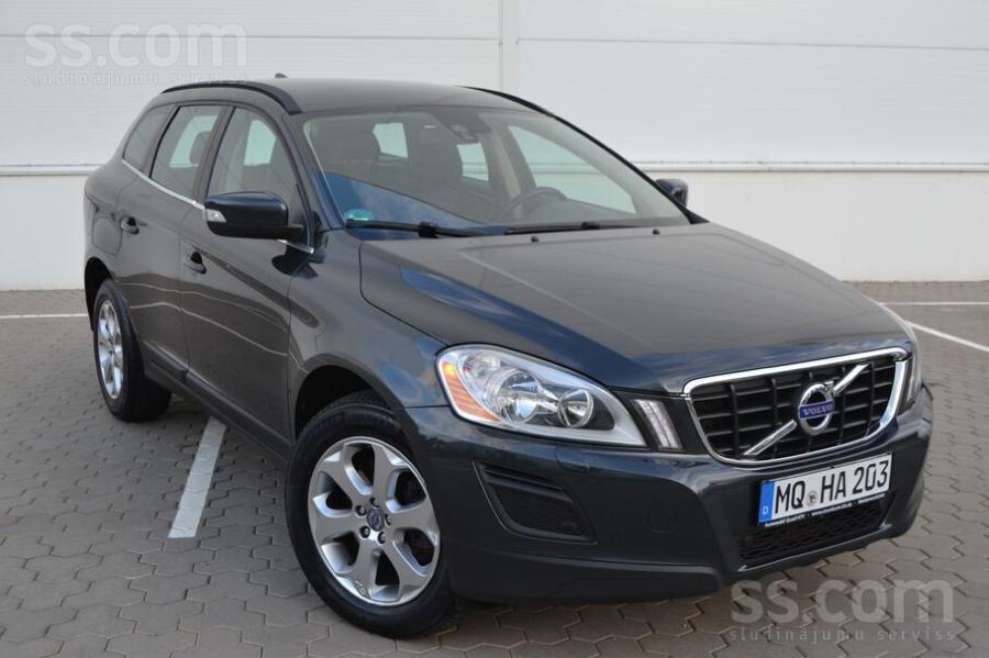 Grey Volvo XC60 2011 in Riga, with an engine capacity of 2.40 L and mileage of 274 thousand km for 7650 €, photo 4 on AUTOMOTO.COM.LV