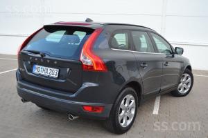 Grey Volvo XC60 2011 in Riga, with an engine capacity of 2.40 L and mileage of 274 thousand km for 7650 €, photo 7 on AUTOMOTO.COM.LV