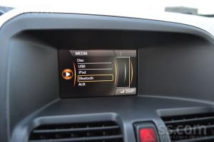 Grey Volvo XC60 2011 in Riga, with an engine capacity of 2.40 L and mileage of 274 thousand km for 7650 €, photo 16 on AUTOMOTO.COM.LV