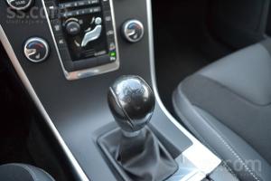 Grey Volvo XC60 2011 in Riga, with an engine capacity of 2.40 L and mileage of 274 thousand km for 7650 €, photo 20 on AUTOMOTO.COM.LV