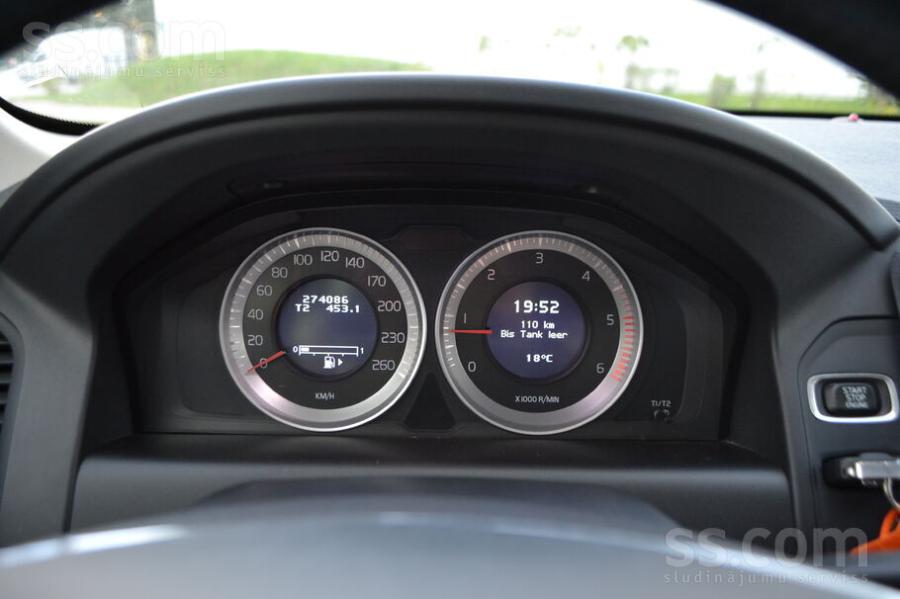 Grey Volvo XC60 2011 in Riga, with an engine capacity of 2.40 L and mileage of 274 thousand km for 7650 €, photo 24 on AUTOMOTO.COM.LV