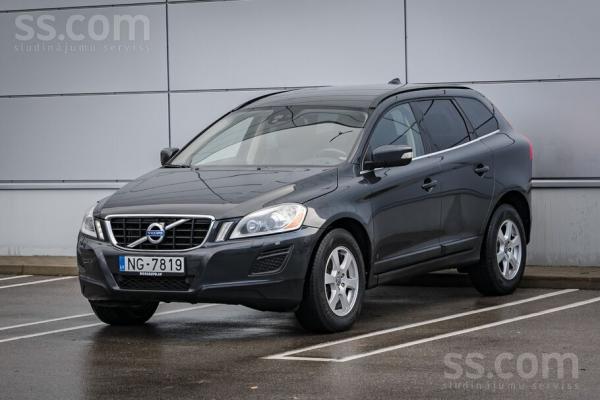 Pelēks Volvo XC60 2011 Rīga, ar dzinēja tilpumu 2.00 L un nobraukumu 261 tūkst. km par 6490 €, foto 1 vietnē AUTOMOTO.COM.LV