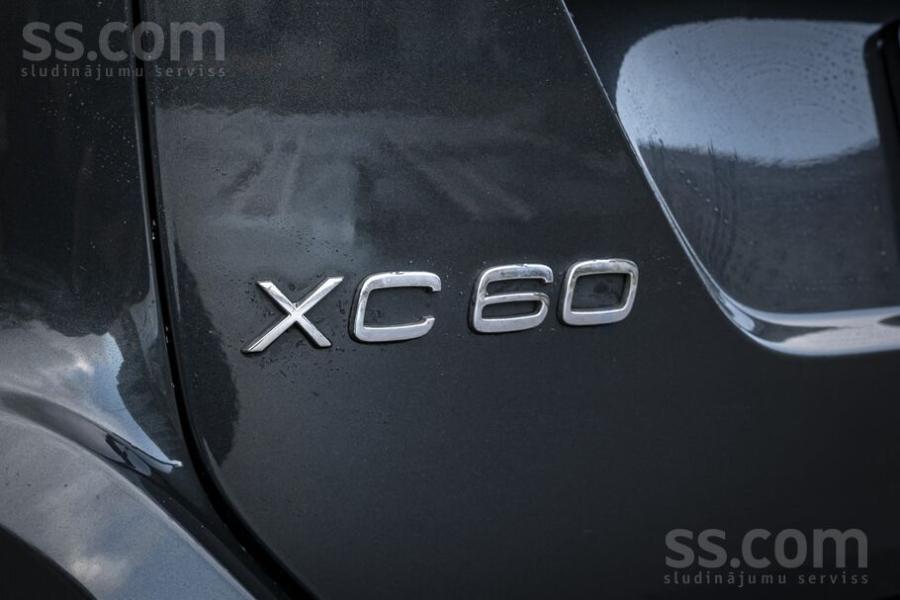 Grey Volvo XC60 2011 in Riga, with an engine capacity of 2.00 L and mileage of 261 thousand km for 6490 €, photo 8 on AUTOMOTO.COM.LV