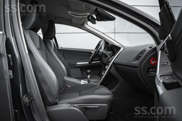 Pelēks Volvo XC60 2011 Rīga, ar dzinēja tilpumu 2.00 L un nobraukumu 261 tūkst. km par 6490 €, foto 9 vietnē AUTOMOTO.COM.LV