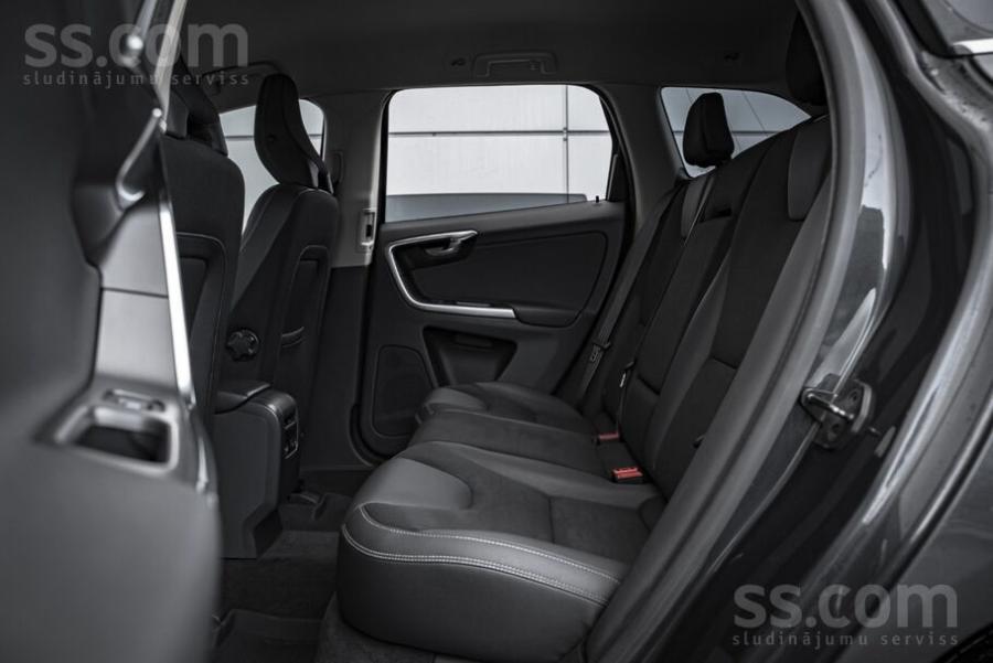 Grey Volvo XC60 2011 in Riga, with an engine capacity of 2.00 L and mileage of 261 thousand km for 6490 €, photo 11 on AUTOMOTO.COM.LV