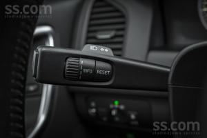 Grey Volvo XC60 2011 in Riga, with an engine capacity of 2.00 L and mileage of 261 thousand km for 6490 €, photo 17 on AUTOMOTO.COM.LV