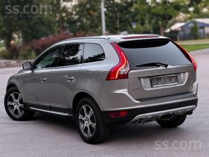 Pelēks Volvo XC60 2011 Jūrmala, ar dzinēja tilpumu 2.40 L un nobraukumu 0 tūkst. km par 7950 €, foto 5 vietnē AUTOMOTO.COM.LV
