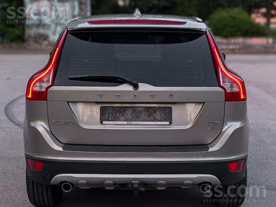 Pelēks Volvo XC60 2011 Jūrmala, ar dzinēja tilpumu 2.40 L un nobraukumu 0 tūkst. km par 7950 €, foto 7 vietnē AUTOMOTO.COM.LV