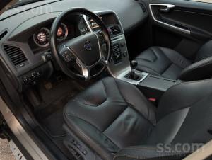 Pelēks Volvo XC60 2011 Jūrmala, ar dzinēja tilpumu 2.40 L un nobraukumu 0 tūkst. km par 7950 €, foto 9 vietnē AUTOMOTO.COM.LV