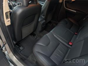 Pelēks Volvo XC60 2011 Jūrmala, ar dzinēja tilpumu 2.40 L un nobraukumu 0 tūkst. km par 7950 €, foto 14 vietnē AUTOMOTO.COM.LV