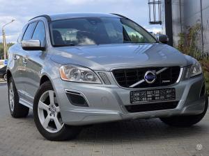 Grey Volvo XC60 2011 in Vilnius, with an engine capacity of 2.40 L and mileage of 354 thousand km for 8850 €, photo 3 on AUTOMOTO.COM.LV