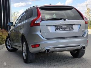 Grey Volvo XC60 2011 in Vilnius, with an engine capacity of 2.40 L and mileage of 354 thousand km for 8850 €, photo 8 on AUTOMOTO.COM.LV