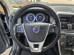Grey Volvo XC60 2011 in Vilnius, with an engine capacity of 2.40 L and mileage of 354 thousand km for 8850 €, photo 11 on AUTOMOTO.COM.LV