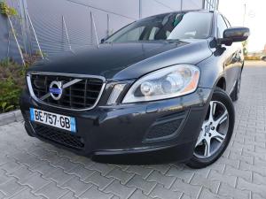 Pelēks Volvo XC60 2011 Viļņa, ar dzinēja tilpumu 2.40 L un nobraukumu 252 tūkst. km par 7900 €, foto  vietnē AUTOMOTO.COM.LV