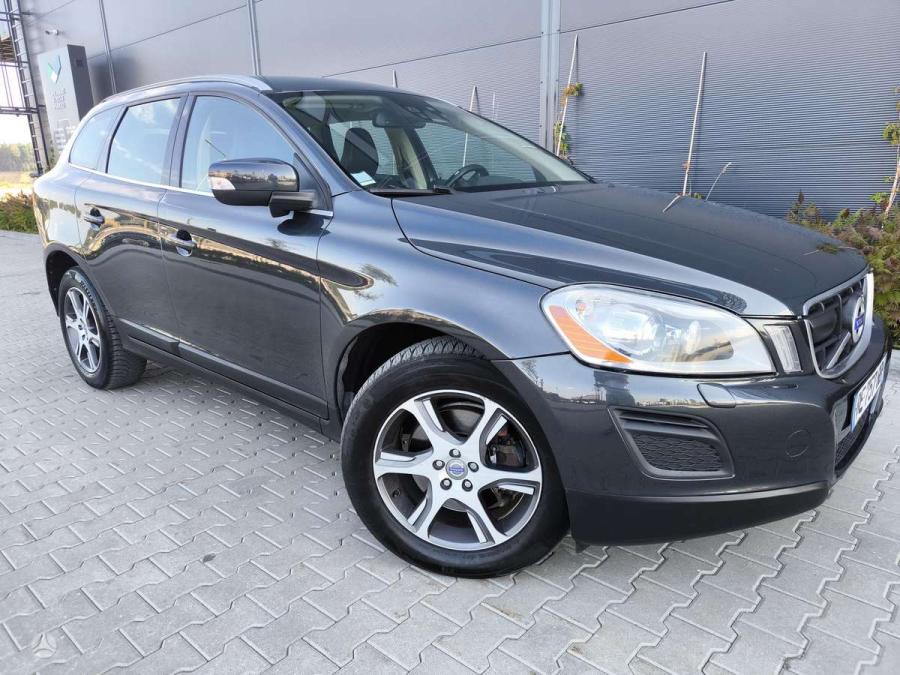 Pelēks Volvo XC60 2011 Viļņa, ar dzinēja tilpumu 2.40 L un nobraukumu 252 tūkst. km par 7900 €, foto 5 vietnē AUTOMOTO.COM.LV