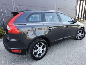 Pelēks Volvo XC60 2011 Viļņa, ar dzinēja tilpumu 2.40 L un nobraukumu 252 tūkst. km par 7900 €, foto 7 vietnē AUTOMOTO.COM.LV