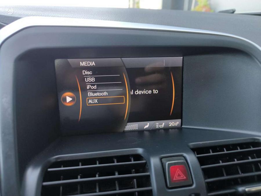 Pelēks Volvo XC60 2011 Viļņa, ar dzinēja tilpumu 2.40 L un nobraukumu 252 tūkst. km par 7900 €, foto 26 vietnē AUTOMOTO.COM.LV