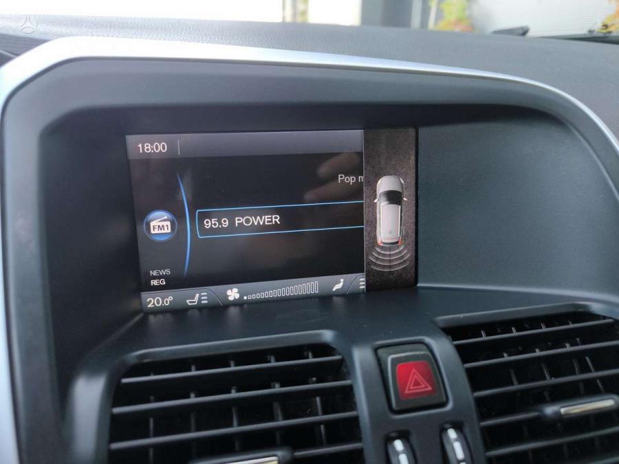 Pelēks Volvo XC60 2011 Viļņa, ar dzinēja tilpumu 2.40 L un nobraukumu 252 tūkst. km par 7900 €, foto 31 vietnē AUTOMOTO.COM.LV