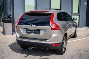 Grey Volvo XC60 2011 in Kaunas, with an engine capacity of 2.40 L and mileage of 213 thousand km for 9450 €, photo 12 on AUTOMOTO.COM.LV