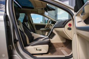 Grey Volvo XC60 2011 in Kaunas, with an engine capacity of 2.40 L and mileage of 213 thousand km for 9450 €, photo 41 on AUTOMOTO.COM.LV